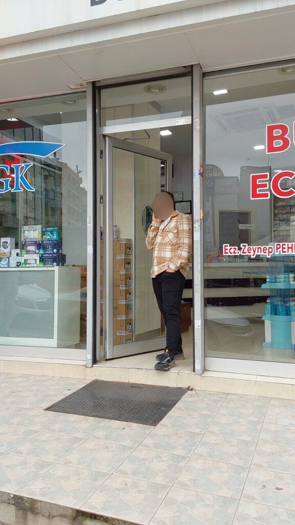 Eczaneler Burak Eczanesi, İstanbul, foto