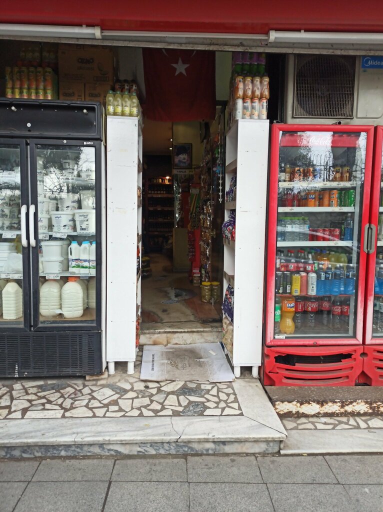 Kasap, şarküteri Kardelen Kahvaltı Dünyası, İstanbul, foto