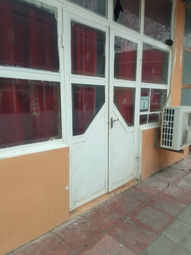 Giyim mağazası Kişi geyimləri mağazası, Mingeçevir, foto