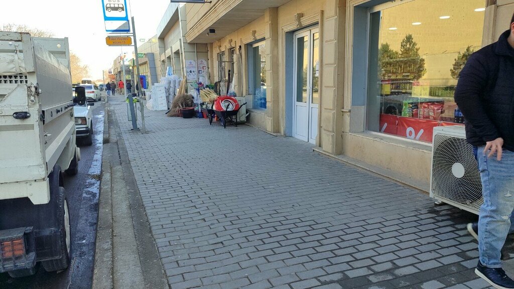 Mini-market Qarışıq Mallar, Bakü, foto