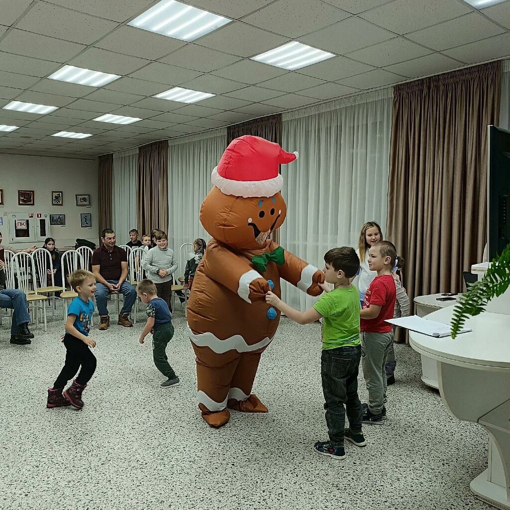 Kütüphaneler Центр культуры, библиотечного обслуживания и спорта Усть-кубинского района, Vologodskaya oblastı, foto