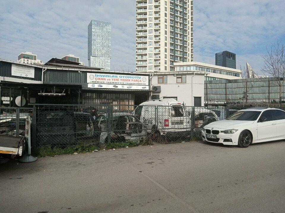 Otomobil yedek parçaları İhvanlar Oto, İstanbul, foto