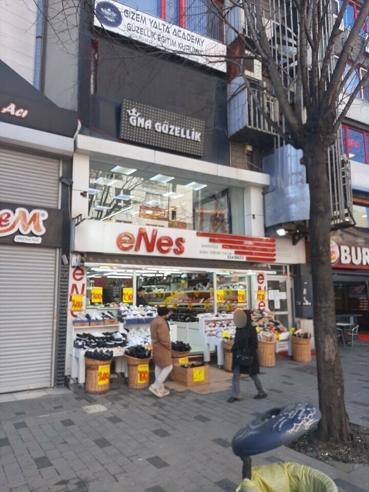 Ayakkabı mağazaları Enes, İstanbul, foto