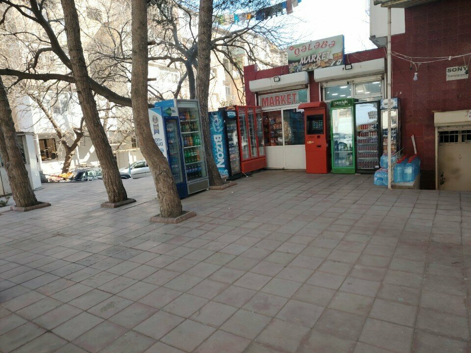 Market Qələbə market, Bakü, foto