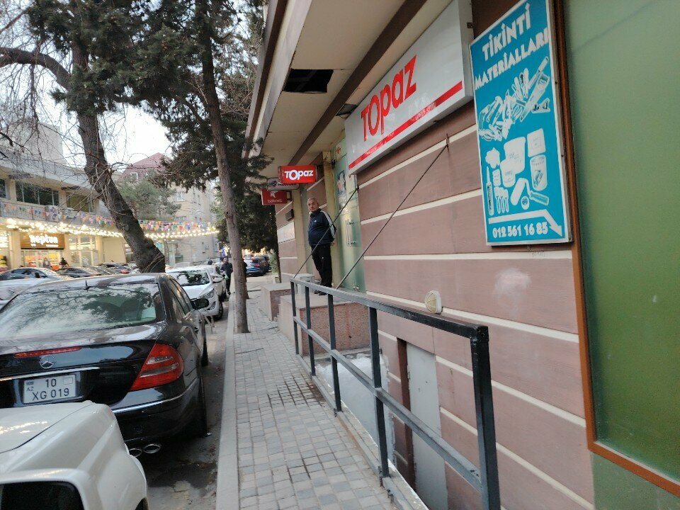 Şans oyunu bayileri Topaz, Bakü, foto
