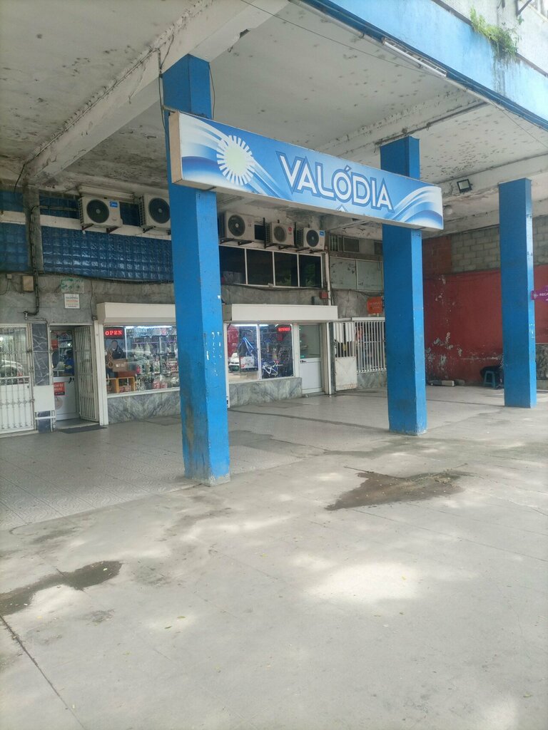 Ev eşyası mağazaları Desco Teca Valodia, Loanda, foto