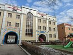 Izumrud (Yqylas Dúkenuly kóshesi No:17), spor okulları  Astana'dan