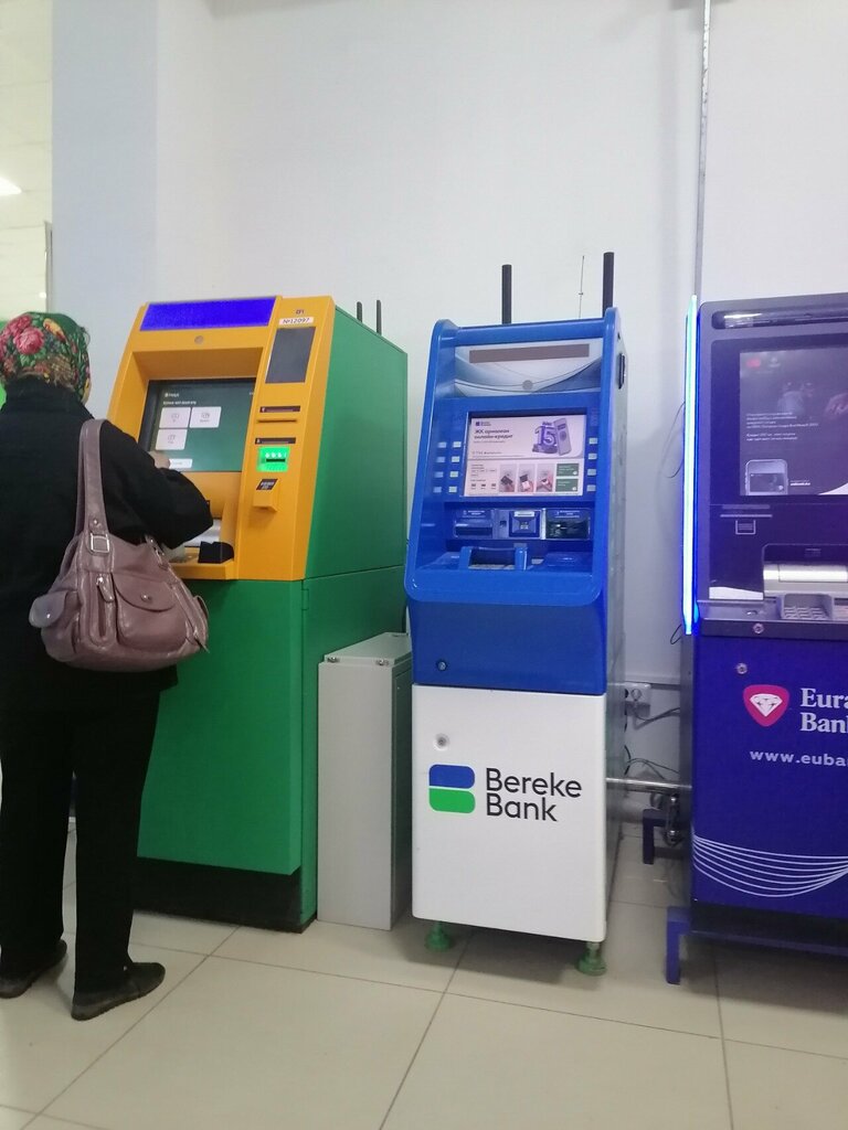 ATM'ler Bereke Bank, Aktöbe, foto