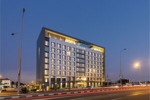 Baia (Luanda, Avenida Dr. António Agostinho Neto), otel  Loanda'dan