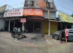 Taller Nene (Santa Cruz de la Sierra, Distrito Municipal 4, Subdistrito 28, Destacamento 115, 372), oto döşeme  Santa‑Krus'tan