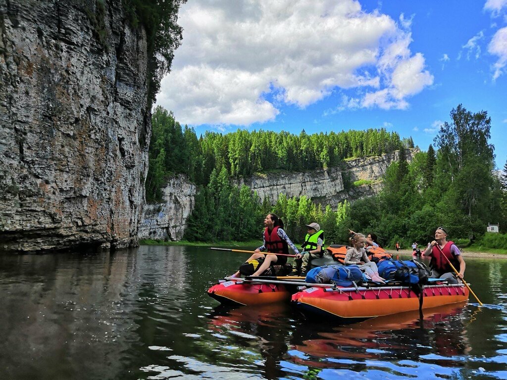 Geziler Let's go!, Gubaha, foto