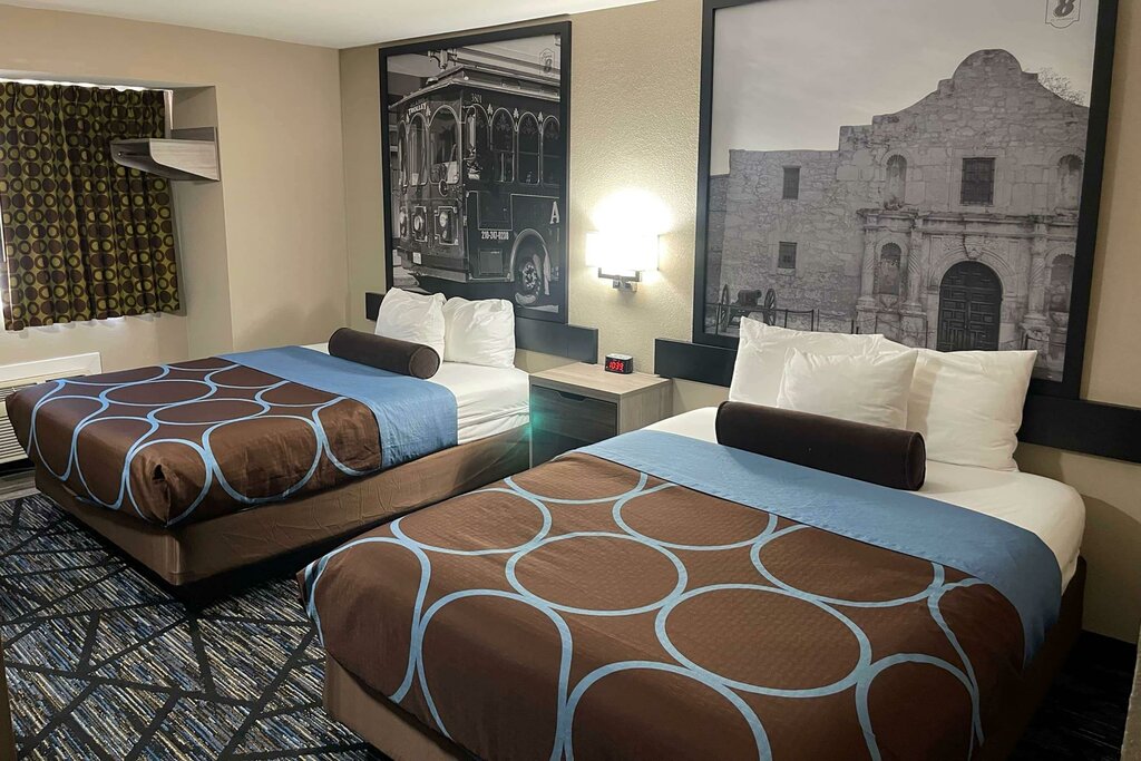 Otel Super 8 by Wyndham San Antonio Downtown Ne, San Antonio, foto