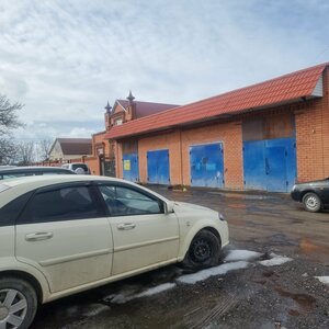 Автосервис (ulitsa Chapayeva No:44А, selo Ivanovskoye), otomobil servisi  Stavropolski krayından