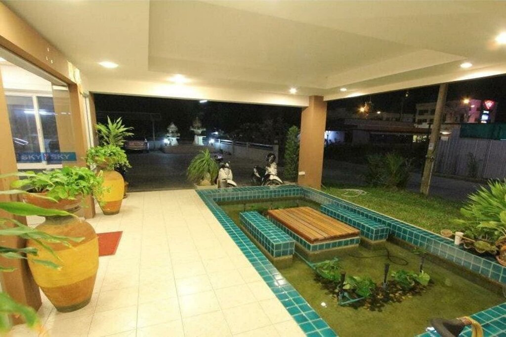 Otel The Sky Condo, Çonburi, foto