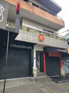 Casa Hotel Sweet Home (Antioquia, Municipio de Medellín, Laureles Estadio, Calle 33), otel  Medellin'den