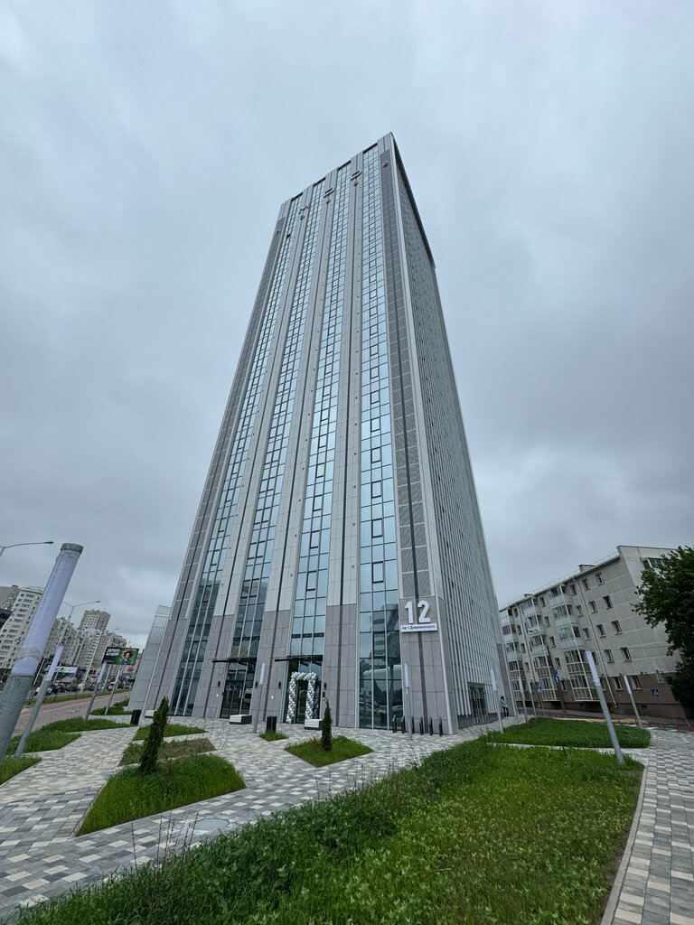 Konut blokları Mod House, Minsk, foto