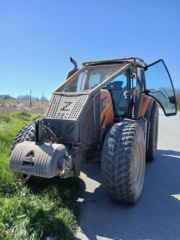 Araba klimalarının yakıt ikmali Kondiclimat, Sevastopol, foto