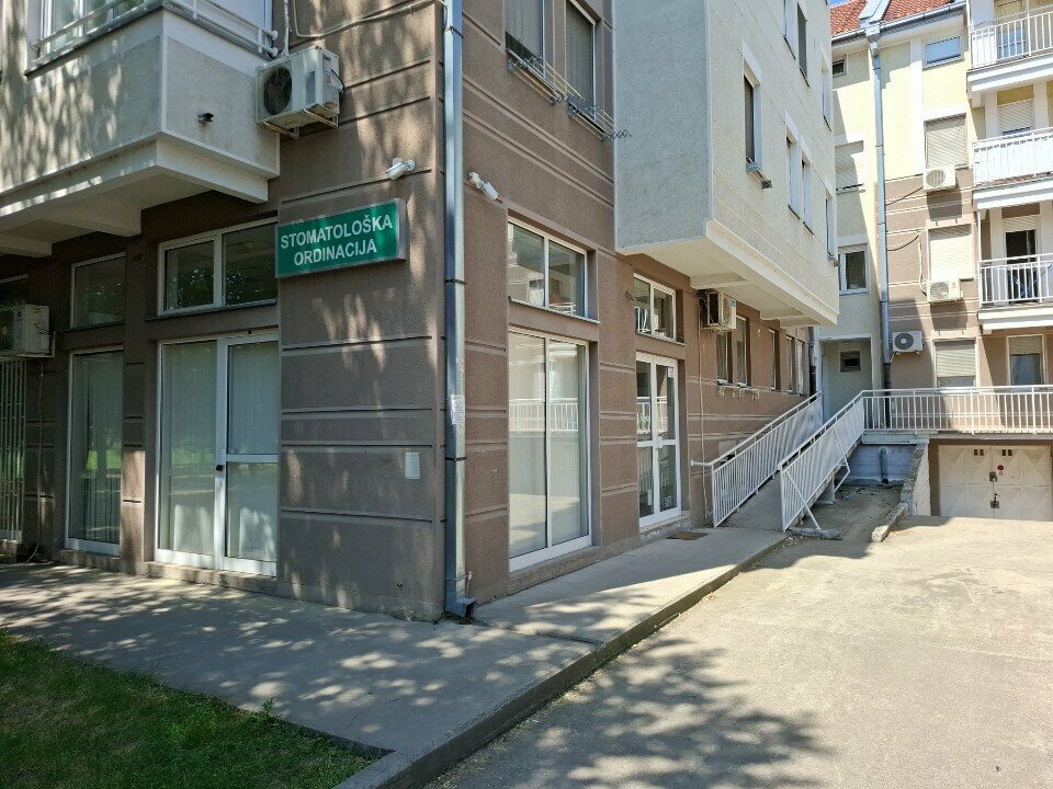Özel muayenehaneler Revita Dental, Güney Backa İlçesi, foto