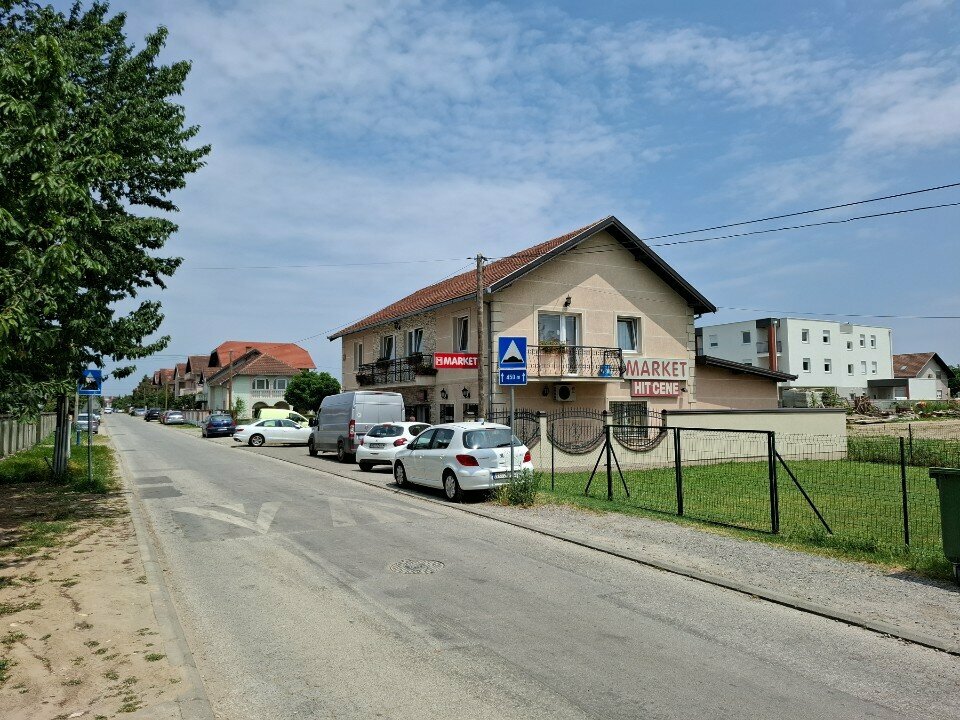 Mini-market M Market, Güney Backa İlçesi, foto