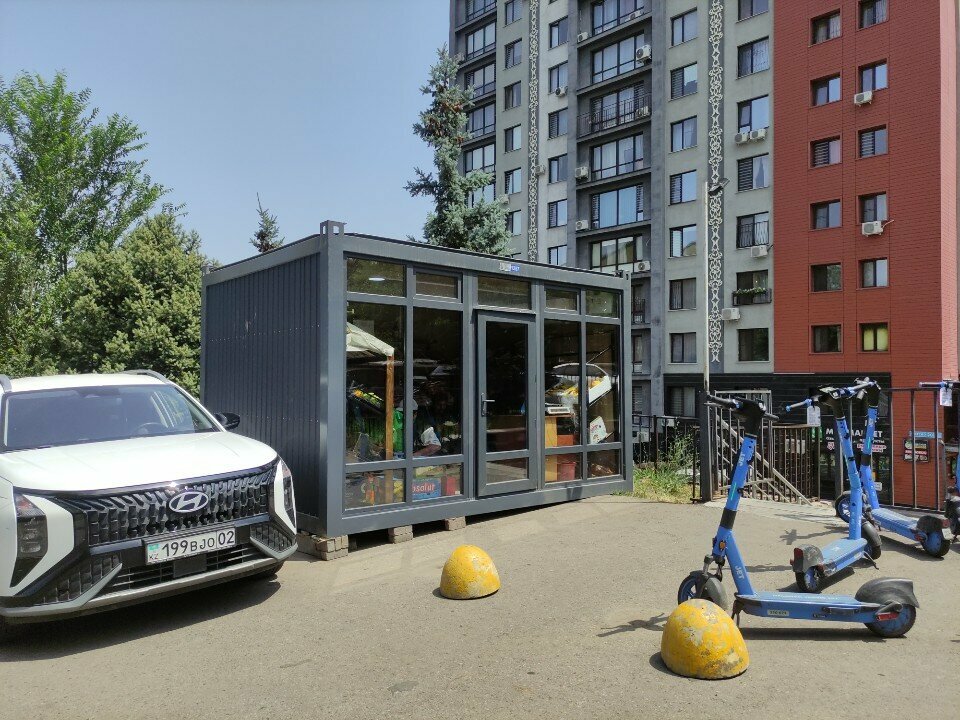 Manavlar Vegetable Kiosk, Almatı, foto