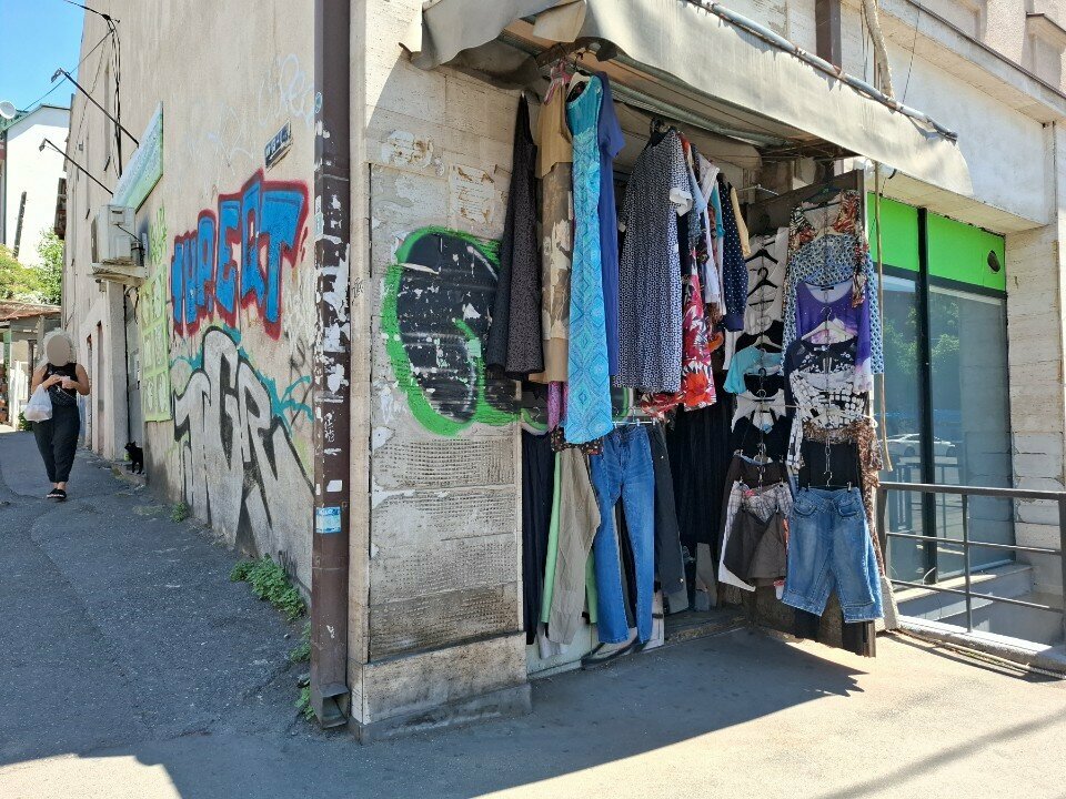i̇kinci el eşya satışı Second-hand, Tiflis, foto
