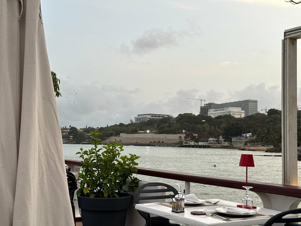 Kafe Restaurant Lagon 1, Dakar, foto