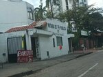 Parqueo Publico (Santa Cruz de la Sierra, Distrito Municipal 11, Subdistrito 14, Cañada Strongest), otopark alanı  Santa‑Krus'tan