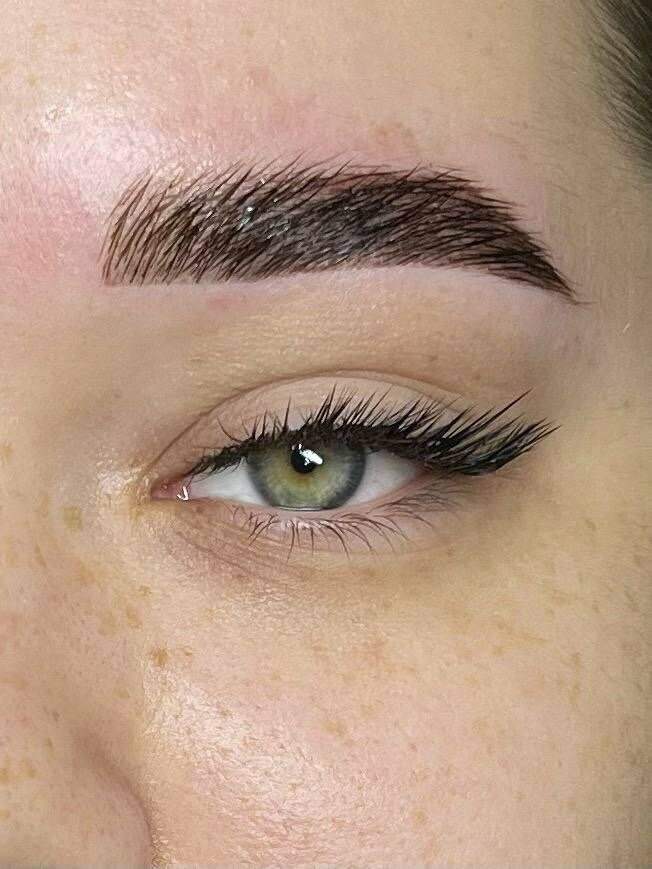 Kaş ve kirpik salonu Mb • lashes & brows, Krasnodar, foto