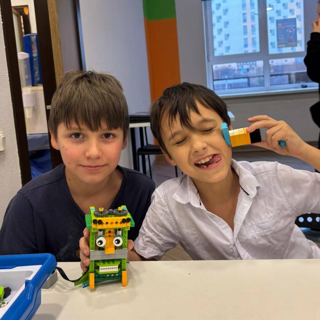 Kurs Школа робототехники и программирования Лига Роботов, Saint‑Petersburg, foto