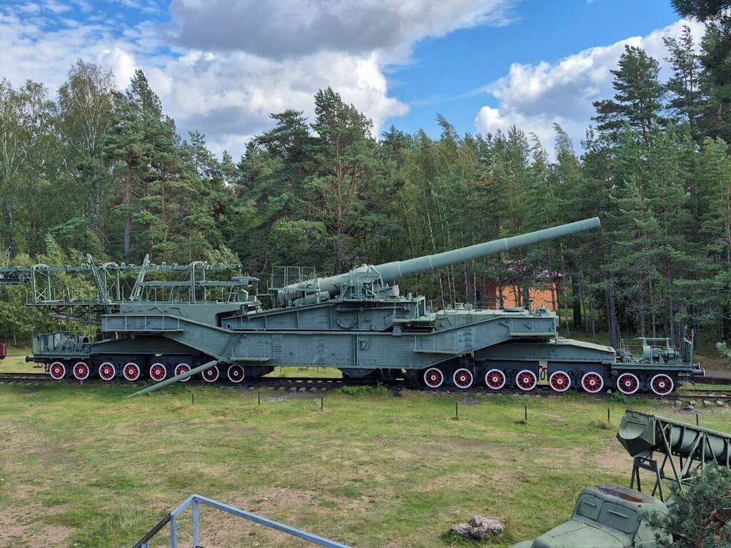 Turistik yerler Дальномерный павильон и дизель-электрическая станция 130-мм батареи, Saint‑Petersburg ve Leningradskaya oblastı, foto