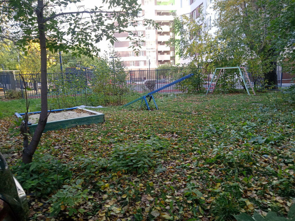 Oyun alanı Playground, Yekaterinburg, foto