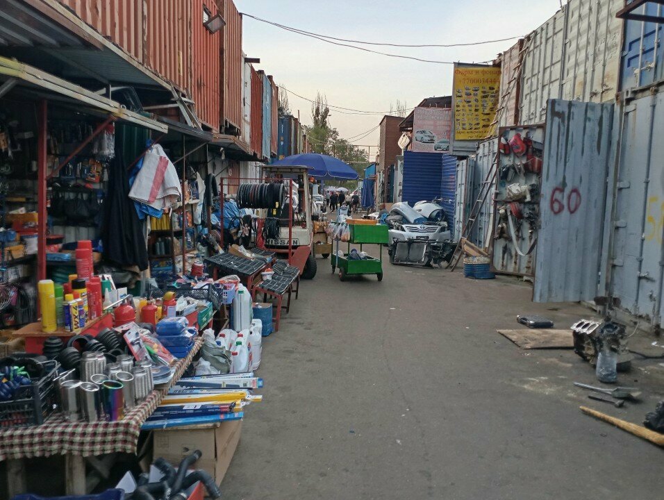 Otomobil yedek parçaları Klepka.net, Almatı, foto