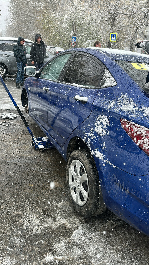 Oto lastik tamiri Shinomontazh, Novosibirsk, foto