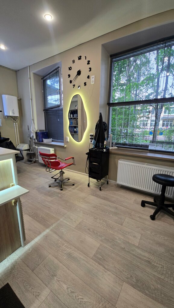 Kuaförler Парикмахерский дворик, Kolpino, foto