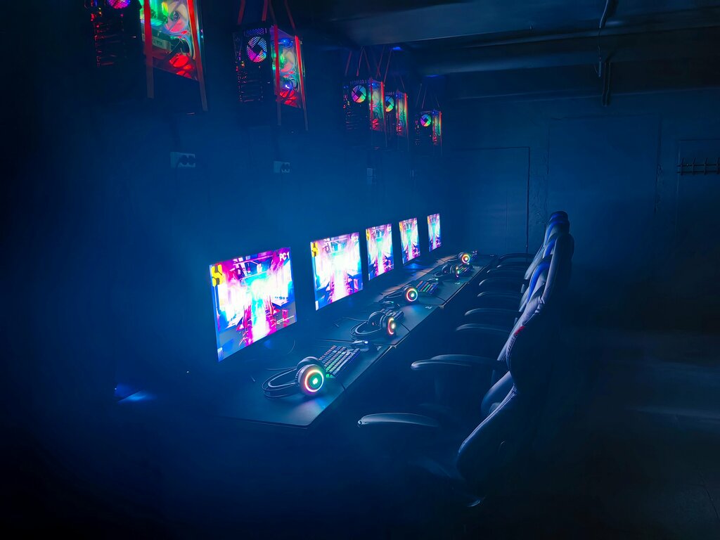 Oyun salonları Havana Billiards & Cyber Club, Omsk, foto