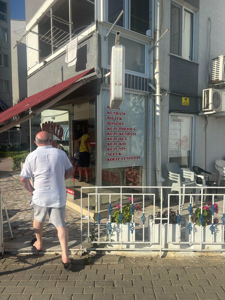 Kasap, şarküteri Kardeşler Kasabı, Gemlik, foto