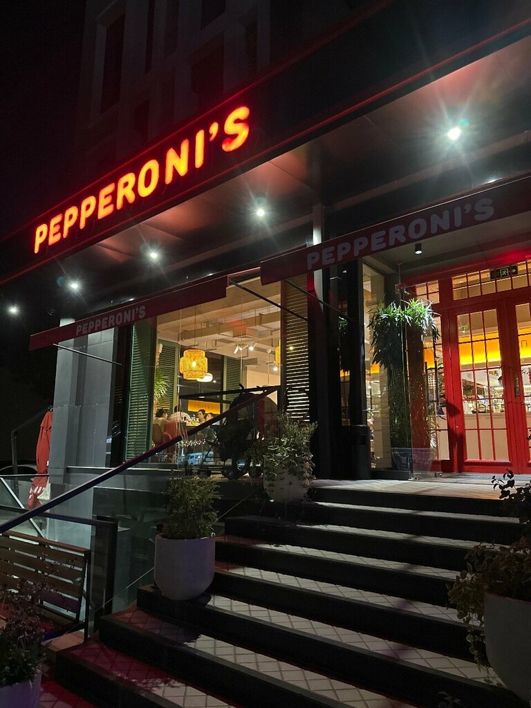 Kafe Pepperoni's Cafe, Semerkant, foto