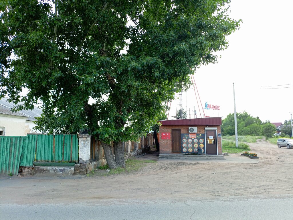 Kafe Кафе, Çernogorsk, foto