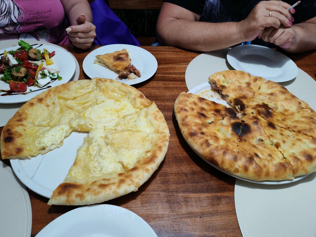 Kafe Восьмигранник, Gagra, foto