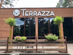 Terrassa (Leningrad Region, Luga, Srednyaya Zarechnaya ulitsa, 96), restoran  Luga'dan