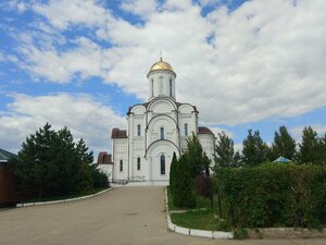 Church of Saint George the Victorious (Dnepropetrovskaya ulitsa No:7), ortodoks kiliseleri  Saratov'dan