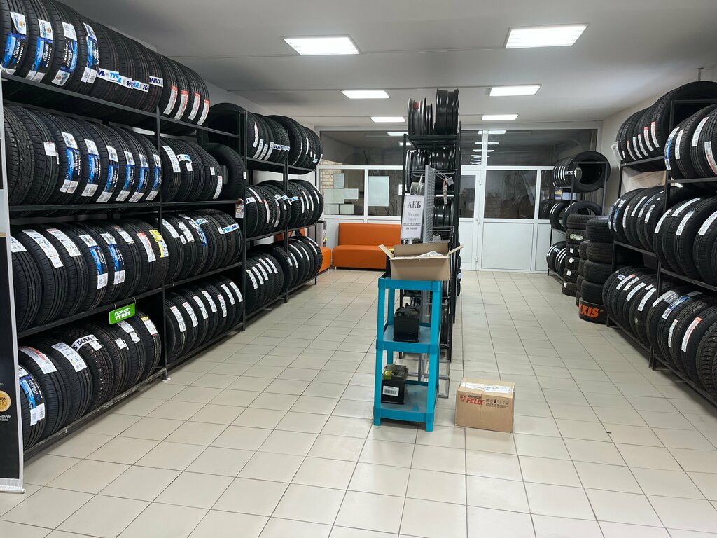 Jant ve lastikçiler Kolobox, Şarya, foto