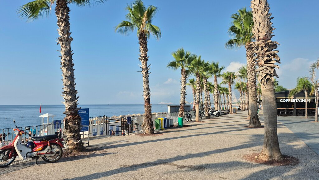 Plaj Antalya Büyükşehir Belediyesi Konyaaltı Halk Plajı 3, Antalya, foto