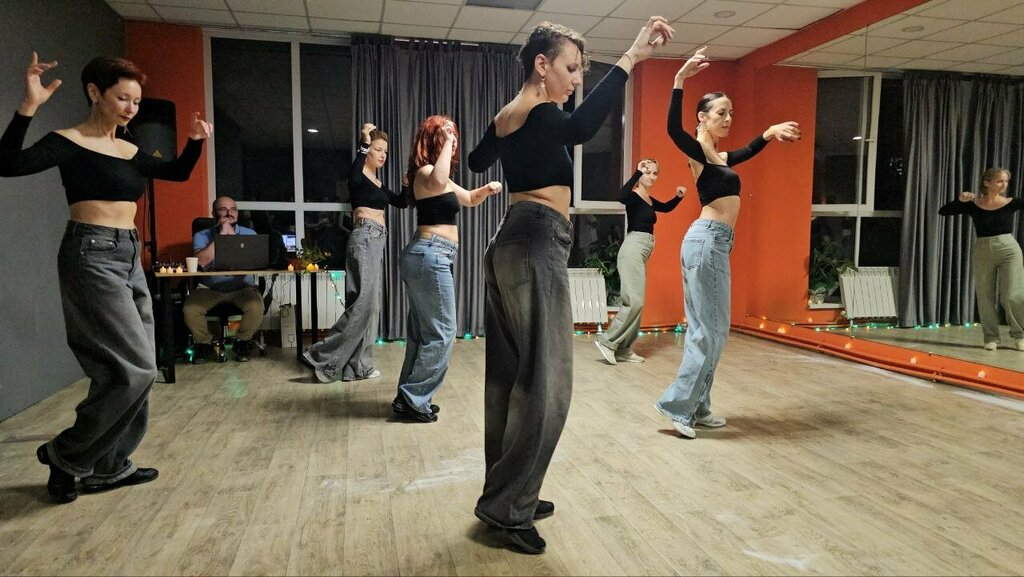 Dans okulları Tango Laboratory, Krasnodar, foto