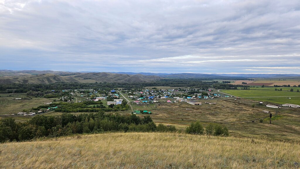 Dağ zirvesi Гора Школьная 304 метра, Başkurdistan, foto