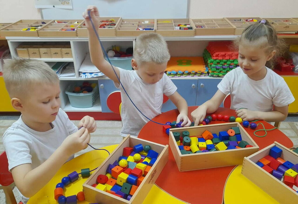 Çocuk gelişim merkezleri Tvoya territoriya intellekta, Moskova, foto