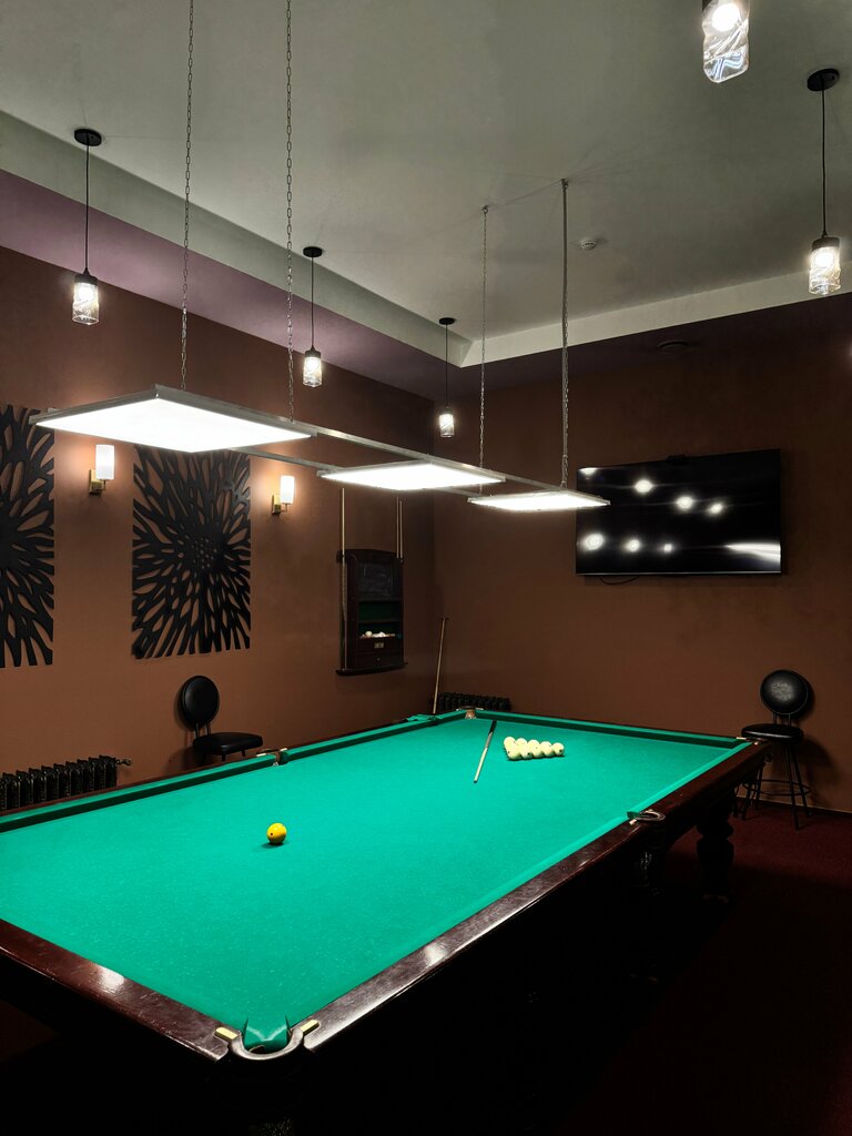 Bilardo salonları Бильярд & кафе, Perm, foto