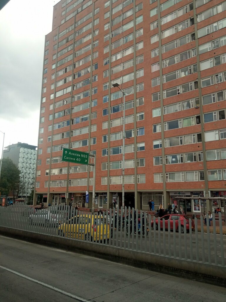 Teknopark Edificio Autopista El Dorado, Bogota, foto