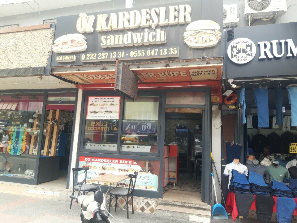 Fast food Öz Kardeşler Sandwich, İzmir, foto