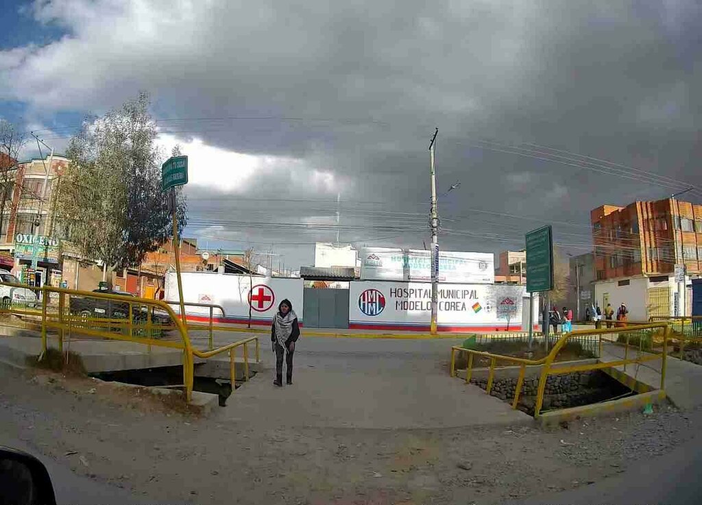 Hastaneler Municipal Hospital Modelo Corea, El Alto, foto